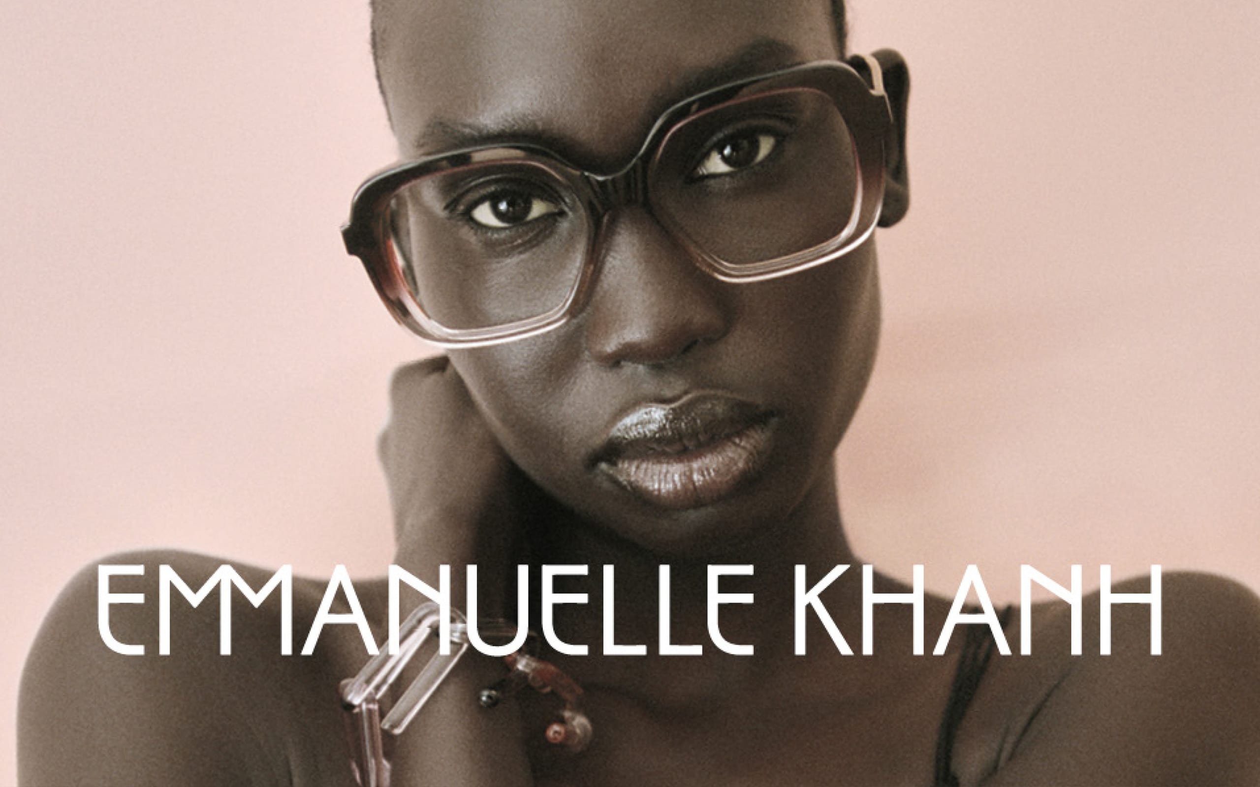 Emmanuelle Khanh Brillen bei optik art in Dortmund